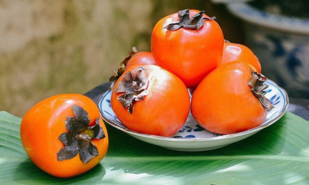 Quả hồng: Thành phần dinh dưỡng và tác dụng đối với sức khỏe